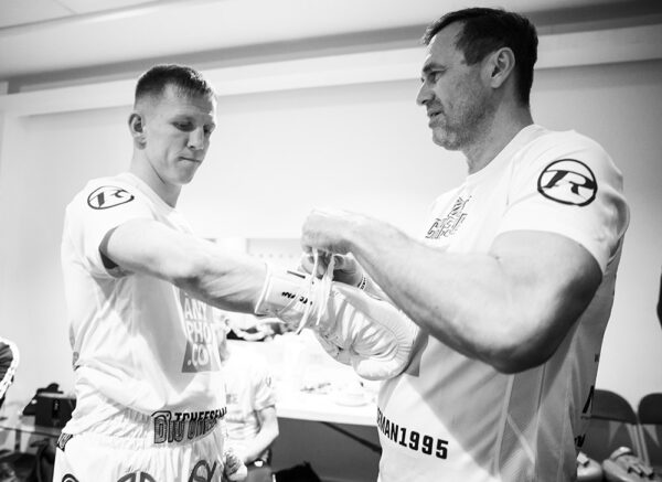 Cheeseman vows to be too big and strong - Matchroom Boxing