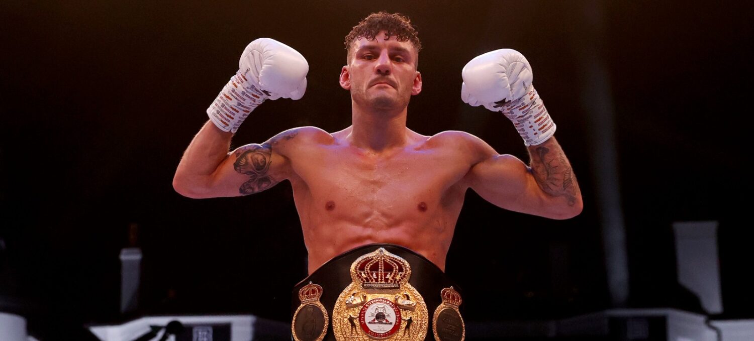 Wood rips WBA Featherweight World Title from Xu Can - Matchroom Boxing