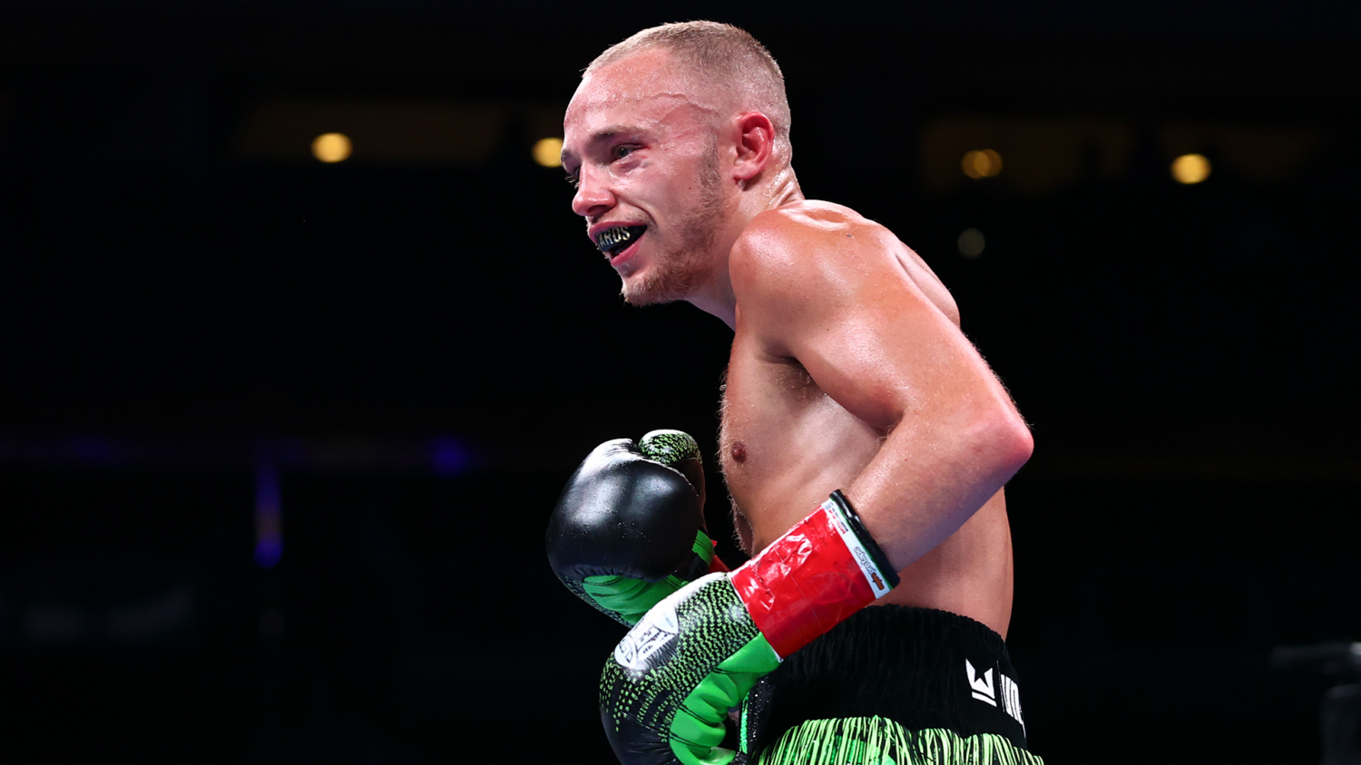 Edwards and Curiel clash in Phoenix on Estrada-Bam - Matchroom Boxing