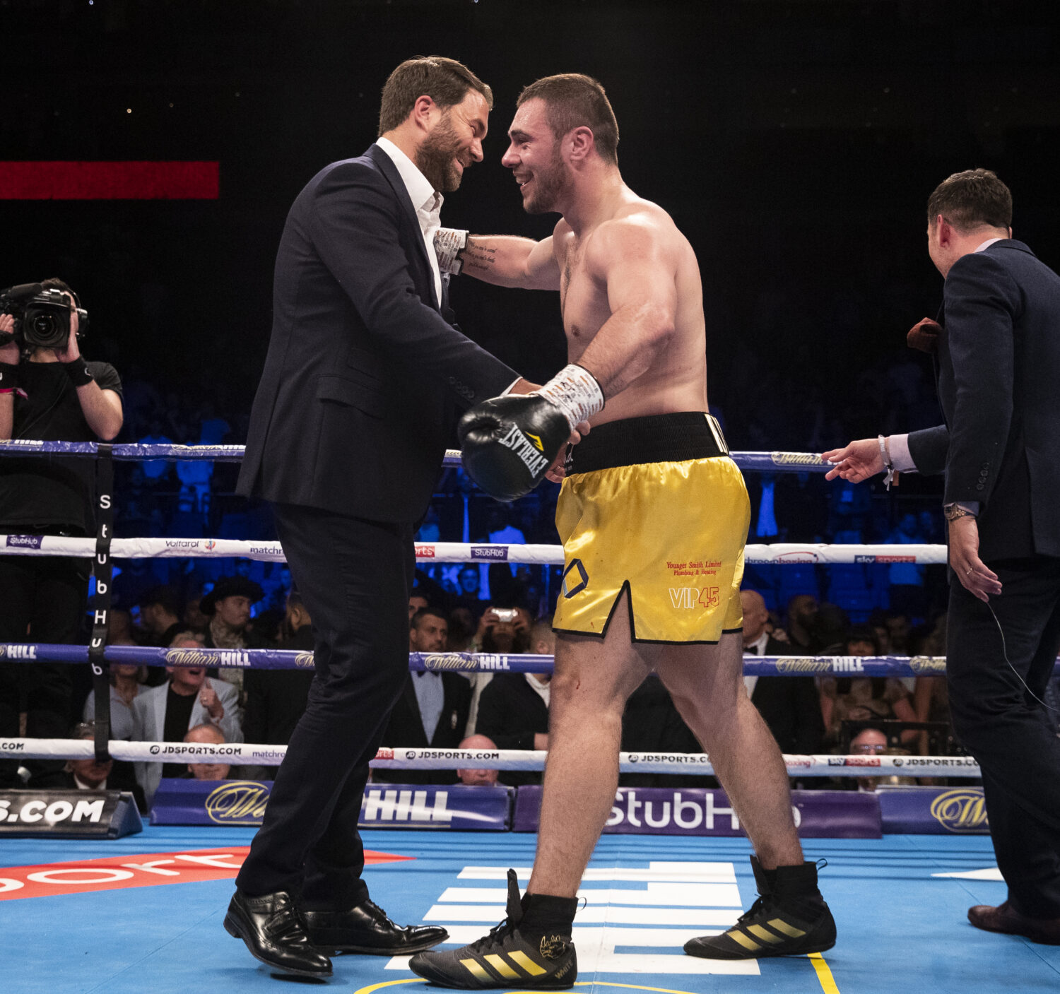 Allen vs Makhmudov - Matchroom Boxing